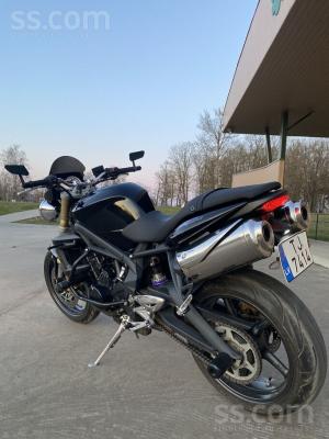 Триумф Street Triple 2008 в Лудза, объемом двигателя 0.68 л и пробегом 0 тыс. км за 3400 €, фото 5 на AUTOMOTO.COM.LV