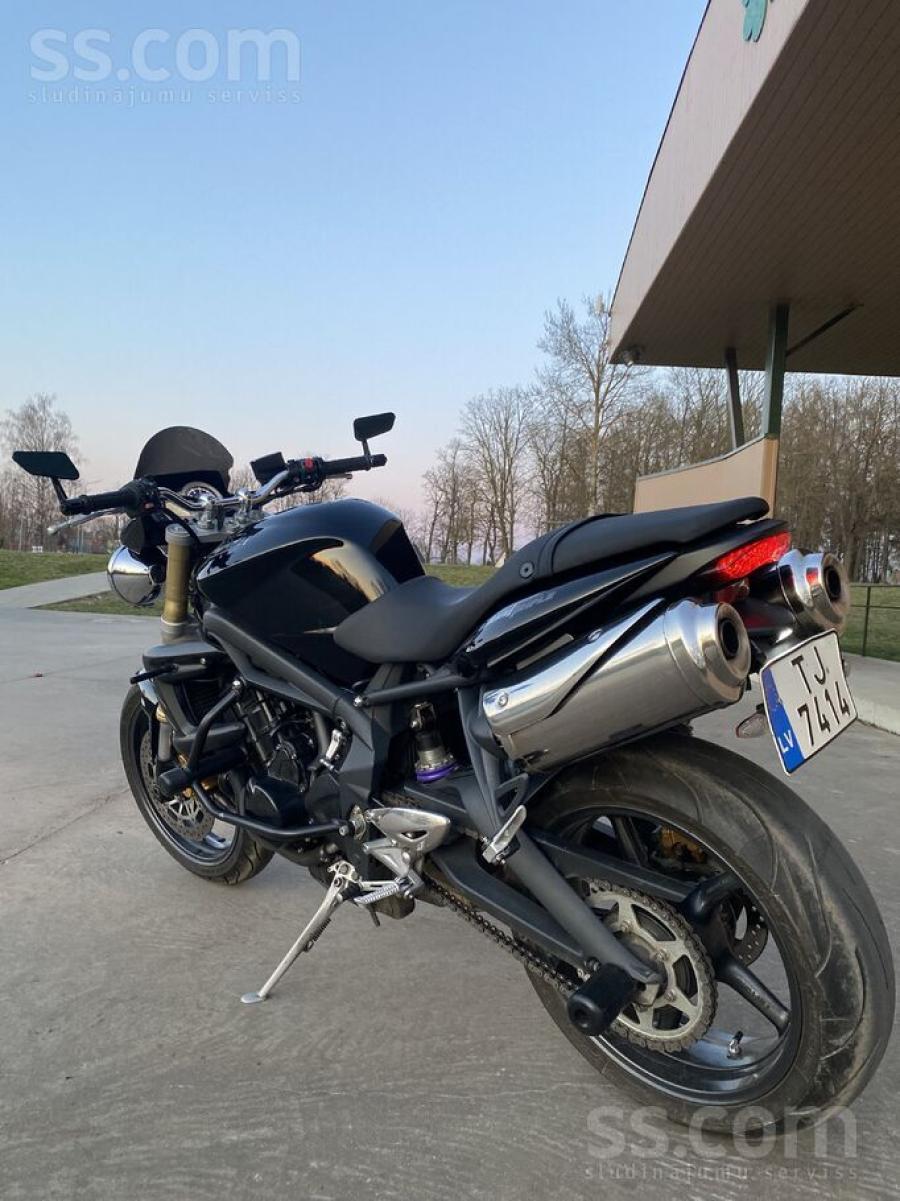 Триумф Street Triple 2008 в Лудза, объемом двигателя 0.68 л и пробегом 0 тыс. км за 3400 €, фото 5 на AUTOMOTO.COM.LV