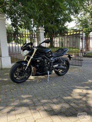 Триумф Street Triple 2015 в Шяуляй, объемом двигателя 0.00 л и пробегом 0 тыс. км за 3666 €, фото  на AUTOMOTO.COM.LV