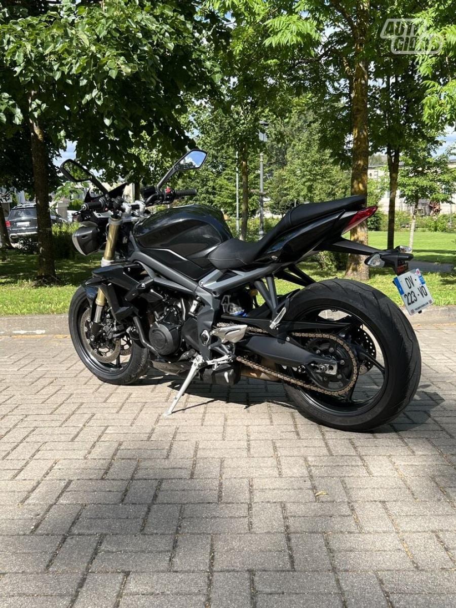 Triumph Street Triple 2015 Šauļi, ar dzinēja tilpumu 0.00 L un nobraukumu 0 tūkst. km par 3666 €, foto 4 vietnē AUTOMOTO.COM.LV