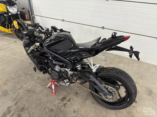 Triumph Street Triple 2018 Kelmė, ar dzinēja tilpumu 0.00 L un nobraukumu 48 tūkst. km par 1430 €, foto 3 vietnē AUTOMOTO.COM.LV