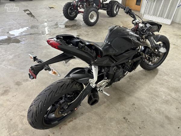 Triumph Street Triple 2018 Kelmė, ar dzinēja tilpumu 0.00 L un nobraukumu 48 tūkst. km par 1430 €, foto 4 vietnē AUTOMOTO.COM.LV