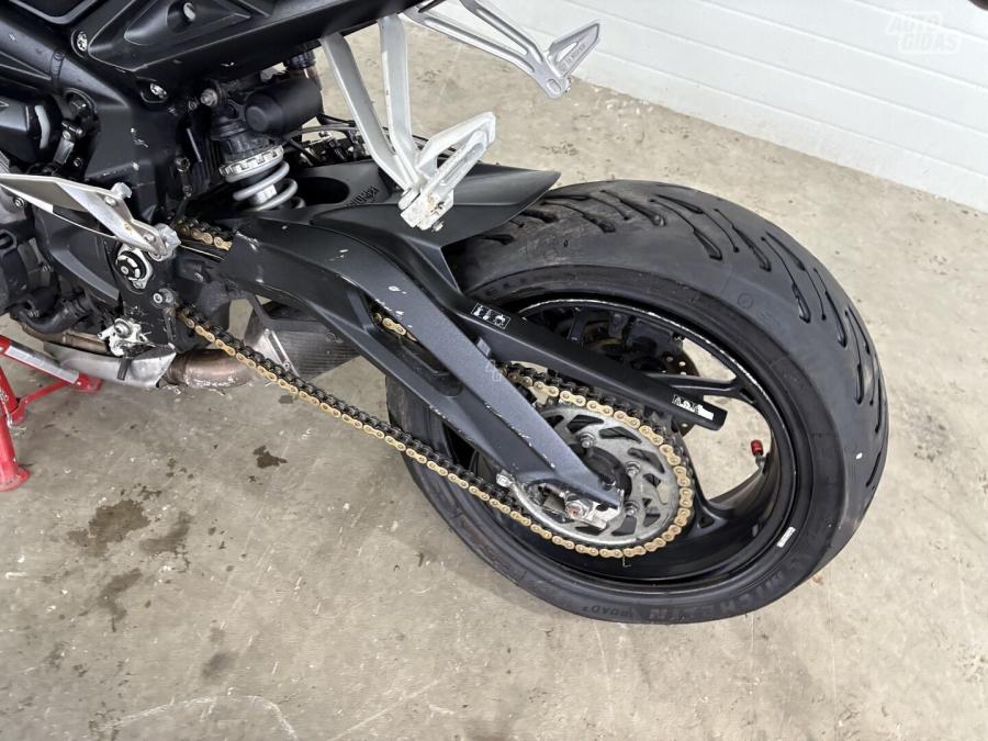 Triumph Street Triple 2018 Kelmė, ar dzinēja tilpumu 0.00 L un nobraukumu 48 tūkst. km par 1430 €, foto 13 vietnē AUTOMOTO.COM.LV