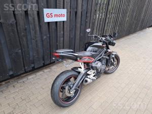 Triumph Street Triple 2018 Rīga, ar dzinēja tilpumu 0.77 L un nobraukumu 0 tūkst. km par 4600 €, foto 4 vietnē AUTOMOTO.COM.LV