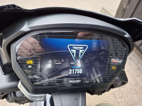 Триумф Street Triple 2018 в Рига, объемом двигателя 0.77 л и пробегом 0 тыс. км за 4600 €, фото 7 на AUTOMOTO.COM.LV