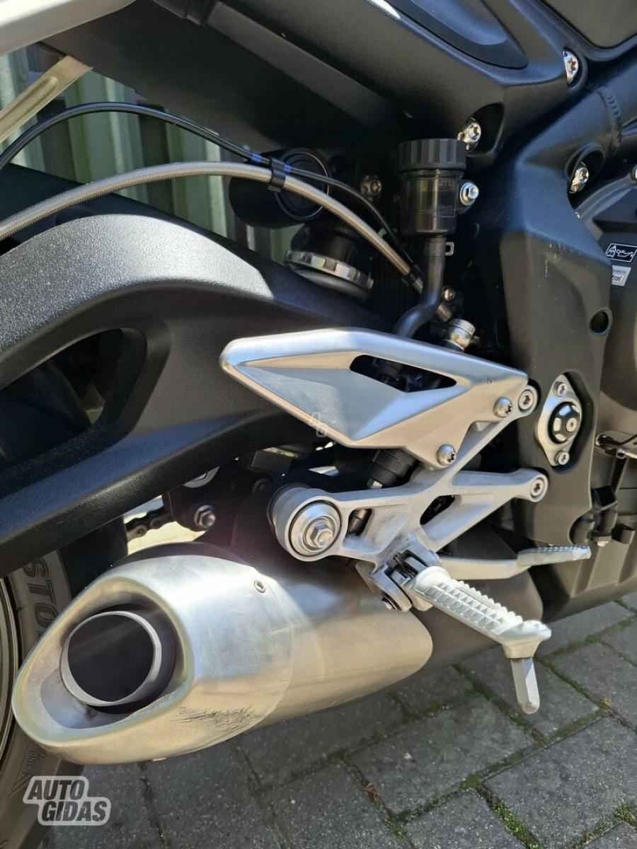 Триумф Street Triple 2018 в Вильнюс, объемом двигателя 0.00 л и пробегом 0 тыс. км за 4900 €, фото 7 на AUTOMOTO.COM.LV