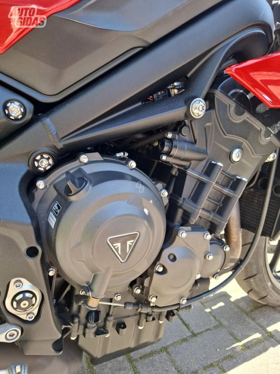 Триумф Street Triple 2018 в Вильнюс, объемом двигателя 0.00 л и пробегом 0 тыс. км за 4900 €, фото 8 на AUTOMOTO.COM.LV