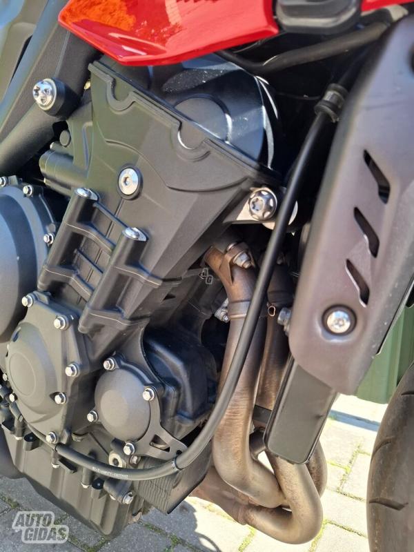 Triumph Street Triple 2018 in Vilnius, with an engine capacity of 0.00 L and mileage of 17 thousand km for 4900 €, photo 9 on AUTOMOTO.COM.LV
