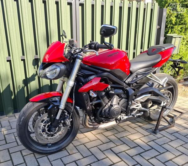 Triumph Street Triple 2018 in Vilnius, with an engine capacity of 0.00 L and mileage of 0 thousand km for 4900 €, photo 1 on AUTOMOTO.COM.LV