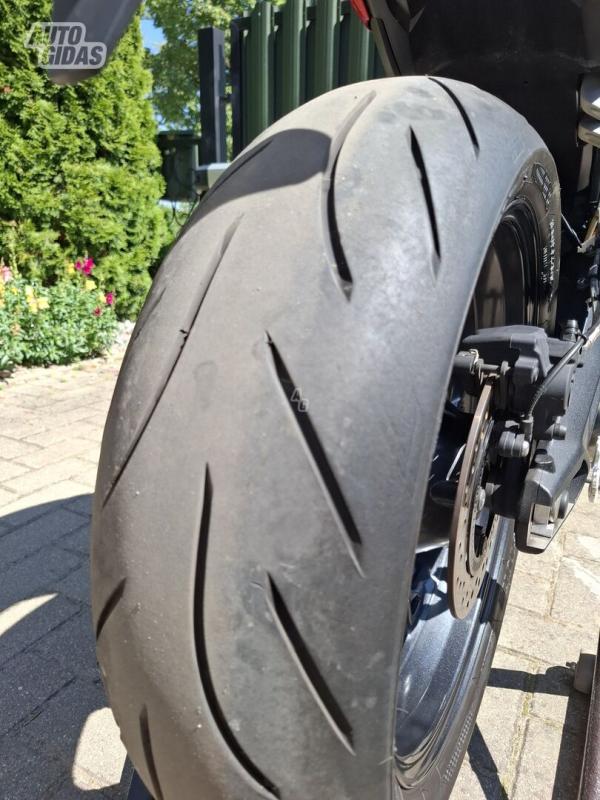 Triumph Street Triple 2018 in Vilnius, with an engine capacity of 0.00 L and mileage of 0 thousand km for 4900 €, photo 6 on AUTOMOTO.COM.LV