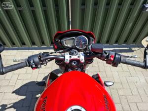Triumph Street Triple 2018 in Vilnius, with an engine capacity of 0.00 L and mileage of 0 thousand km for 4900 €, photo 10 on AUTOMOTO.COM.LV