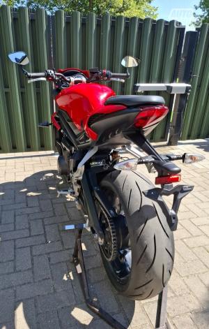 Triumph Street Triple 2018 in Vilnius, with an engine capacity of 0.00 L and mileage of 0 thousand km for 4900 €, photo 12 on AUTOMOTO.COM.LV