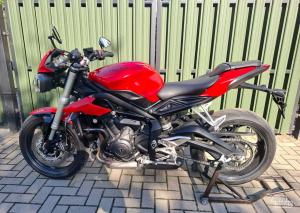 Triumph Street Triple 2018 in Vilnius, with an engine capacity of 0.00 L and mileage of 0 thousand km for 3950 €, photo 5 on AUTOMOTO.COM.LV