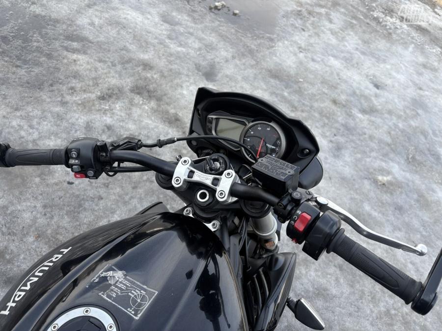 Triumph Street Triple 2019 in Kelme, with an engine capacity of 0.00 L and mileage of 75 thousand km for 2830 €, photo 16 on AUTOMOTO.COM.LV