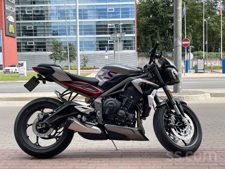 Triumph Street Triple 2021 Rīga, ar dzinēja tilpumu 0.77 L un nobraukumu 0 tūkst. km par 8500 €, foto 1 vietnē AUTOMOTO.COM.LV