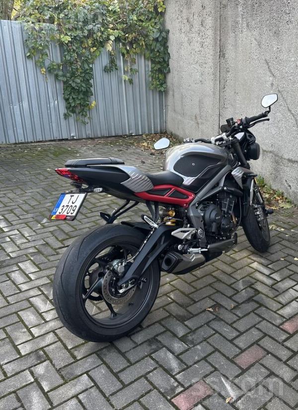 Triumph Street Triple 2021 Rīga, ar dzinēja tilpumu 0.77 L un nobraukumu 0 tūkst. km par 8500 €, foto 3 vietnē AUTOMOTO.COM.LV