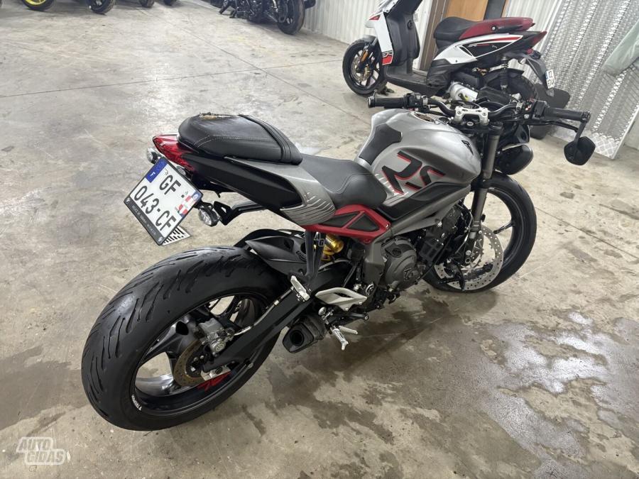 Triumph Street Triple 2022 Kelmė, ar dzinēja tilpumu 0.77 L un nobraukumu 9 tūkst. km par 2430 €, foto 7 vietnē AUTOMOTO.COM.LV