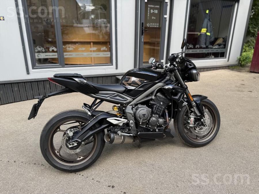 Triumph Street Triple 2023 Jūrmala, ar dzinēja tilpumu 0.77 L un nobraukumu 0 tūkst. km par 8500 €, foto 2 vietnē AUTOMOTO.COM.LV