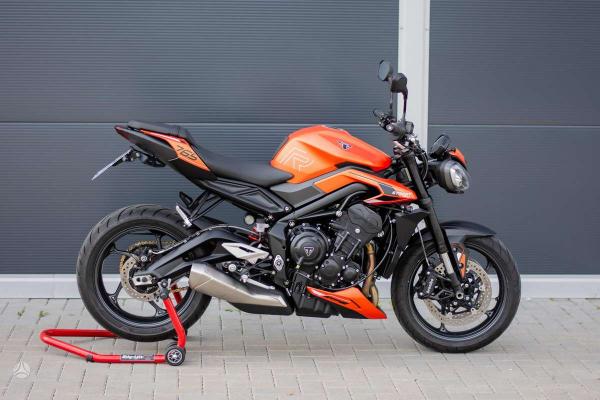 Orange Triumph Street Triple 2025 in Vilnius, with an engine capacity of 0.77 L and mileage of 13 thousand km for 8200 €, photo 7 on AUTOMOTO.COM.LV