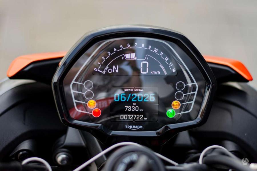 Orange Triumph Street Triple 2025 in Vilnius, with an engine capacity of 0.77 L and mileage of 13 thousand km for 8200 €, photo 14 on AUTOMOTO.COM.LV