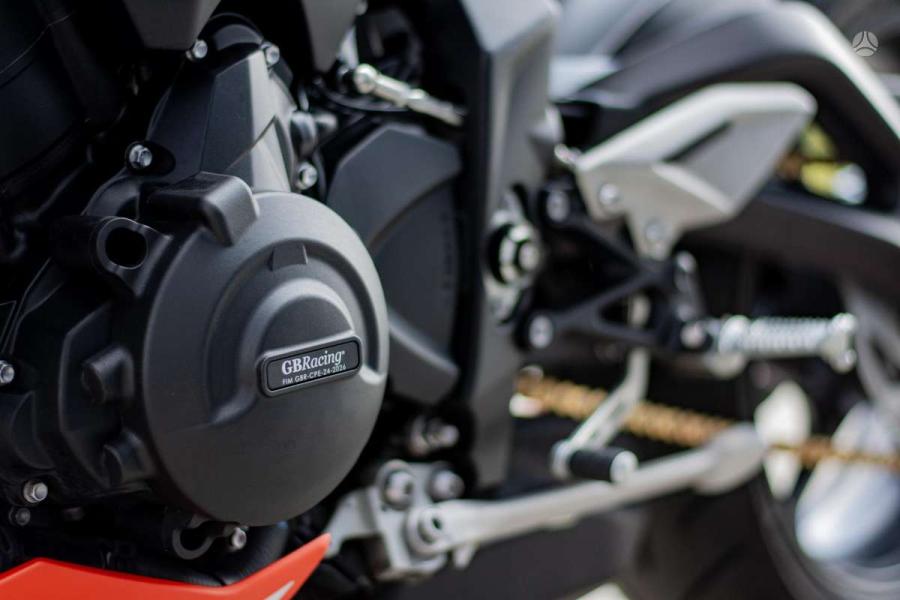 Orange Triumph Street Triple 2025 in Vilnius, with an engine capacity of 0.77 L and mileage of 13 thousand km for 8200 €, photo 18 on AUTOMOTO.COM.LV