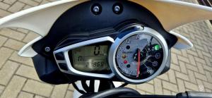 Белый Триумф Street Triple 2012 в Алитус, объемом двигателя 0.68 л и пробегом 24 тыс. км за 4250 €, фото 7 на AUTOMOTO.COM.LV