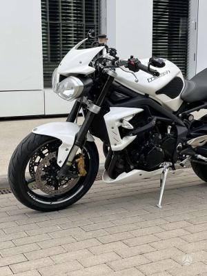 Balts Triumph Street Triple 2012 Viļņa, ar dzinēja tilpumu 0.68 L un nobraukumu 24 tūkst. km par 4100 €, foto 14 vietnē AUTOMOTO.COM.LV