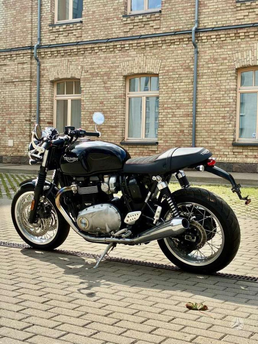Triumph Thruxton 2017 in Vilnius, with an engine capacity of 1.20 L and mileage of 8 thousand km for 7400 €, photo 4 on AUTOMOTO.COM.LV