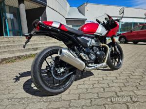 Red Triumph Thruxton 2026 in Tallinn, with an engine capacity of 0.00 L and mileage of 1 thousand km for 7790 €, photo 4 on AUTOMOTO.COM.LV