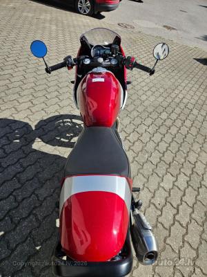 Red Triumph Thruxton 2026 in Tallinn, with an engine capacity of 0.00 L and mileage of 1 thousand km for 7790 €, photo 11 on AUTOMOTO.COM.LV
