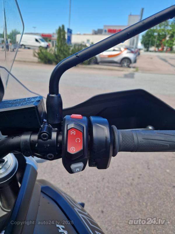 Серый Триумф Tiger 800 2019 в Таллин, объемом двигателя 0.80 л и пробегом 36 тыс. км за 8000 €, фото 5 на AUTOMOTO.COM.LV