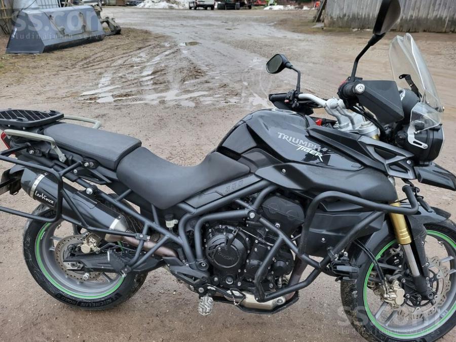 Triumph Tiger 800 2012 Valmiera, ar dzinēja tilpumu 0.80 L un nobraukumu 0 tūkst. km par 6000 €, foto 3 vietnē AUTOMOTO.COM.LV