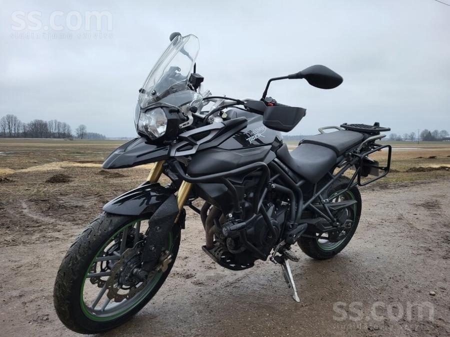 Triumph Tiger 800 2012 Valmiera, ar dzinēja tilpumu 0.80 L un nobraukumu 0 tūkst. km par 6000 €, foto 4 vietnē AUTOMOTO.COM.LV