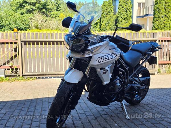 Balts Triumph Tiger 800 2020 Rīga, ar dzinēja tilpumu 0.80 L un nobraukumu 8 tūkst. km par 6800 €, foto 1 vietnē AUTOMOTO.COM.LV