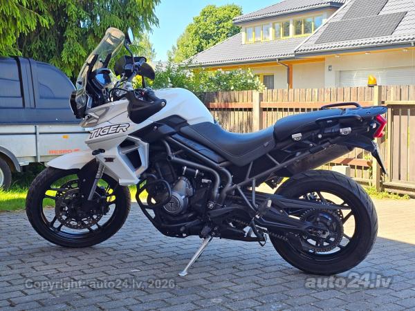 Balts Triumph Tiger 800 2020 Rīga, ar dzinēja tilpumu 0.80 L un nobraukumu 8 tūkst. km par 6800 €, foto 3 vietnē AUTOMOTO.COM.LV