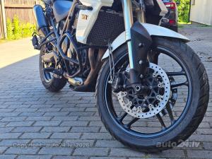 White Triumph Tiger 800 2020 in Riga, with an engine capacity of 0.80 L and mileage of 8 thousand km for 6800 €, photo 7 on AUTOMOTO.COM.LV