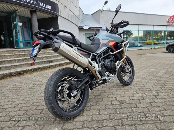 Grey Triumph Tiger 900 2026 in Tallinn, with an engine capacity of 0.89 L and mileage of 0 thousand km for 17890 €, photo 3 on AUTOMOTO.COM.LV