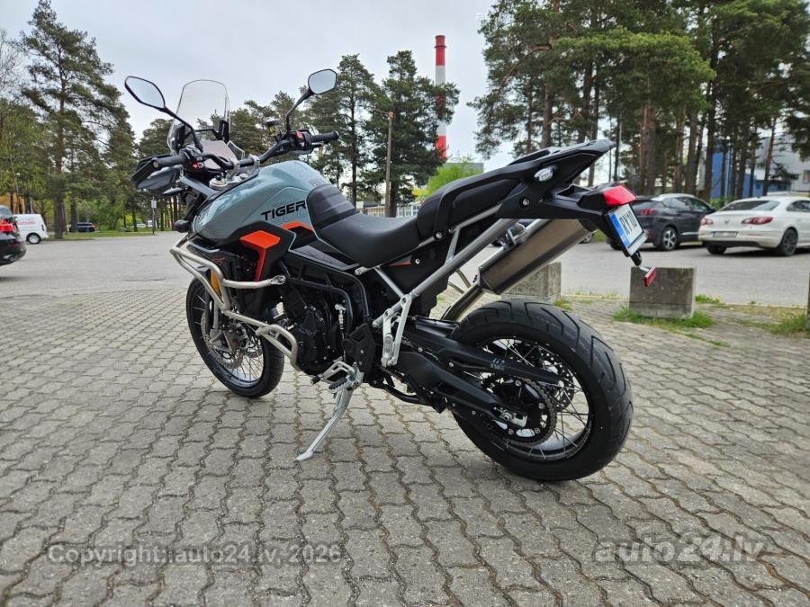 Серый Триумф Tiger 900 2026 в Таллин, объемом двигателя 0.89 л и пробегом 0 тыс. км за 17890 €, фото 5 на AUTOMOTO.COM.LV