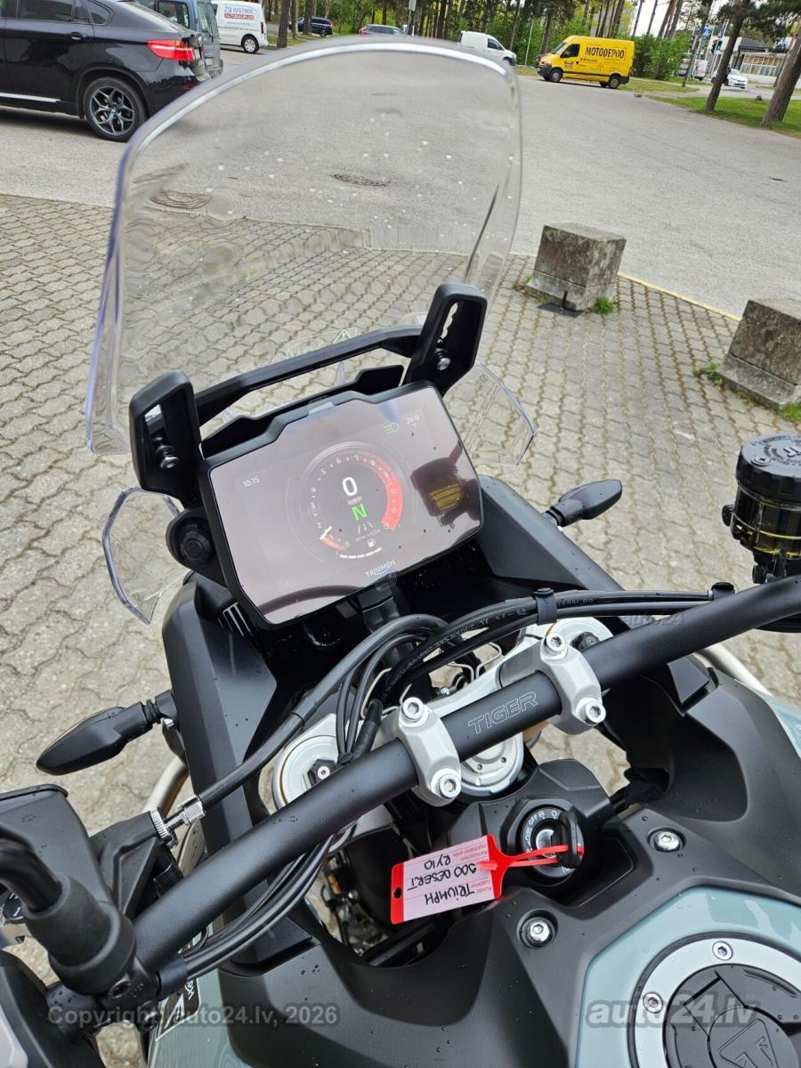 Серый Триумф Tiger 900 2026 в Таллин, объемом двигателя 0.89 л и пробегом 0 тыс. км за 17890 €, фото 13 на AUTOMOTO.COM.LV