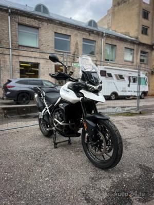White Triumph Tiger 900 2021 in Tallinn, with an engine capacity of 0.90 L and mileage of 47 thousand km for 10200 €, photo  on AUTOMOTO.COM.LV