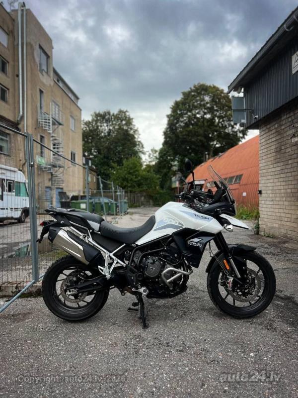 Balts Triumph Tiger 900 2021 Tallina, ar dzinēja tilpumu 0.90 L un nobraukumu 47 tūkst. km par 10200 €, foto 2 vietnē AUTOMOTO.COM.LV