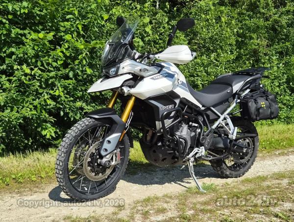 Balts Triumph Tiger 900 2021 Tallina, ar dzinēja tilpumu 0.89 L un nobraukumu 8 tūkst. km par 13000 €, foto 1 vietnē AUTOMOTO.COM.LV