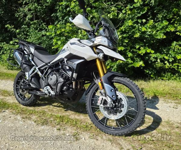 Balts Triumph Tiger 900 2021 Tallina, ar dzinēja tilpumu 0.89 L un nobraukumu 8 tūkst. km par 13000 €, foto 3 vietnē AUTOMOTO.COM.LV