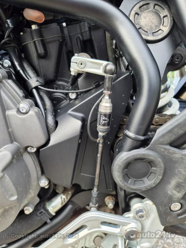 Balts Triumph Tiger 900 2021 Tallina, ar dzinēja tilpumu 0.89 L un nobraukumu 8 tūkst. km par 13000 €, foto 10 vietnē AUTOMOTO.COM.LV