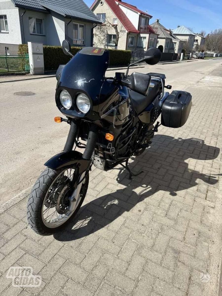 Black Triumph Tiger 1998 in Vilnius, with an engine capacity of 0.89 L and mileage of 36 thousand km for 1990 €, photo 7 on AUTOMOTO.COM.LV