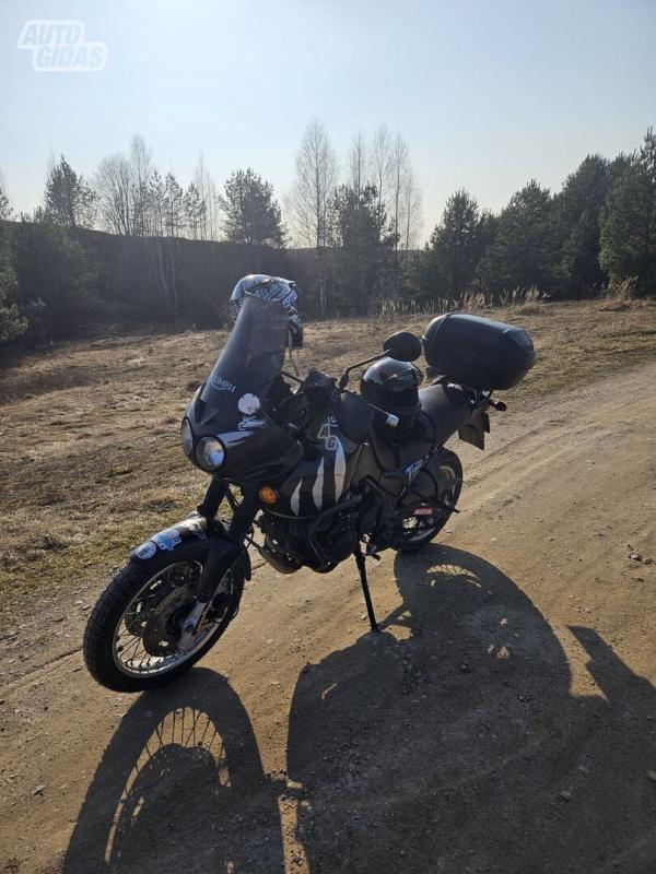 Black Triumph Tiger 2001 in Utena, with an engine capacity of 0.96 L and mileage of 64 thousand km for 1950 €, photo 4 on AUTOMOTO.COM.LV