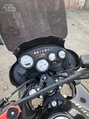 Black Triumph Tiger 2001 in Utena, with an engine capacity of 0.96 L and mileage of 64 thousand km for 1950 €, photo 8 on AUTOMOTO.COM.LV
