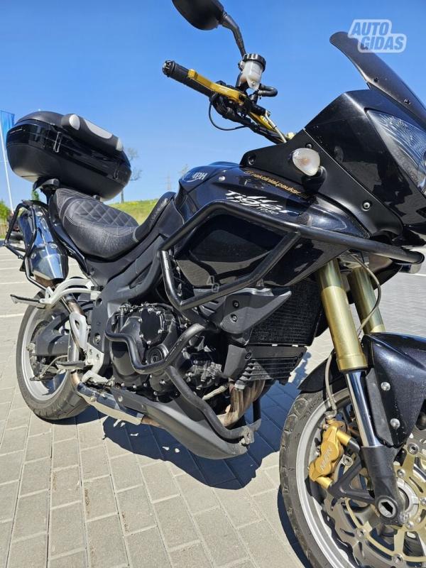 Black Triumph Tiger 2007 in Klaipeda, with an engine capacity of 1.05 L and mileage of 99 thousand km for 3000 €, photo 5 on AUTOMOTO.COM.LV