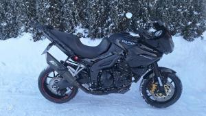 Black Triumph Tiger 2009 in Kaunas, with an engine capacity of 1.05 L and mileage of 48 thousand km for 2950 €, photo  on AUTOMOTO.COM.LV