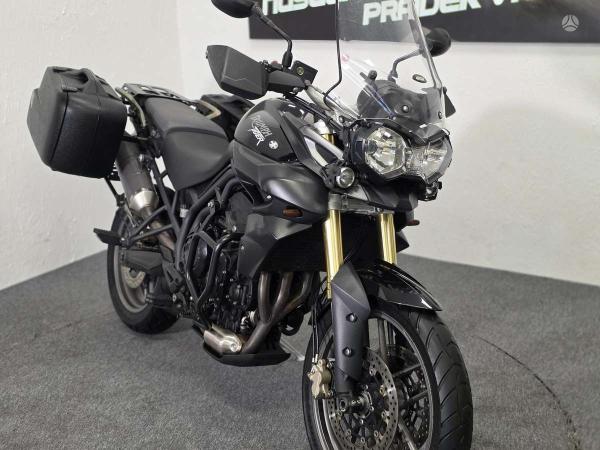 Black Triumph Tiger 2012 in Panevezys, with an engine capacity of 0.80 L and mileage of 54 thousand km for 3350 €, photo 2 on AUTOMOTO.COM.LV